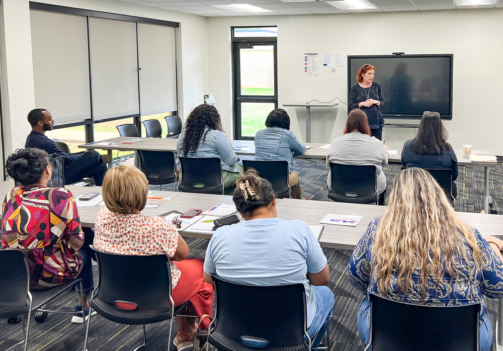 NISD Sets Pathway For Paraprofessionals To Obtain Degree Teaching